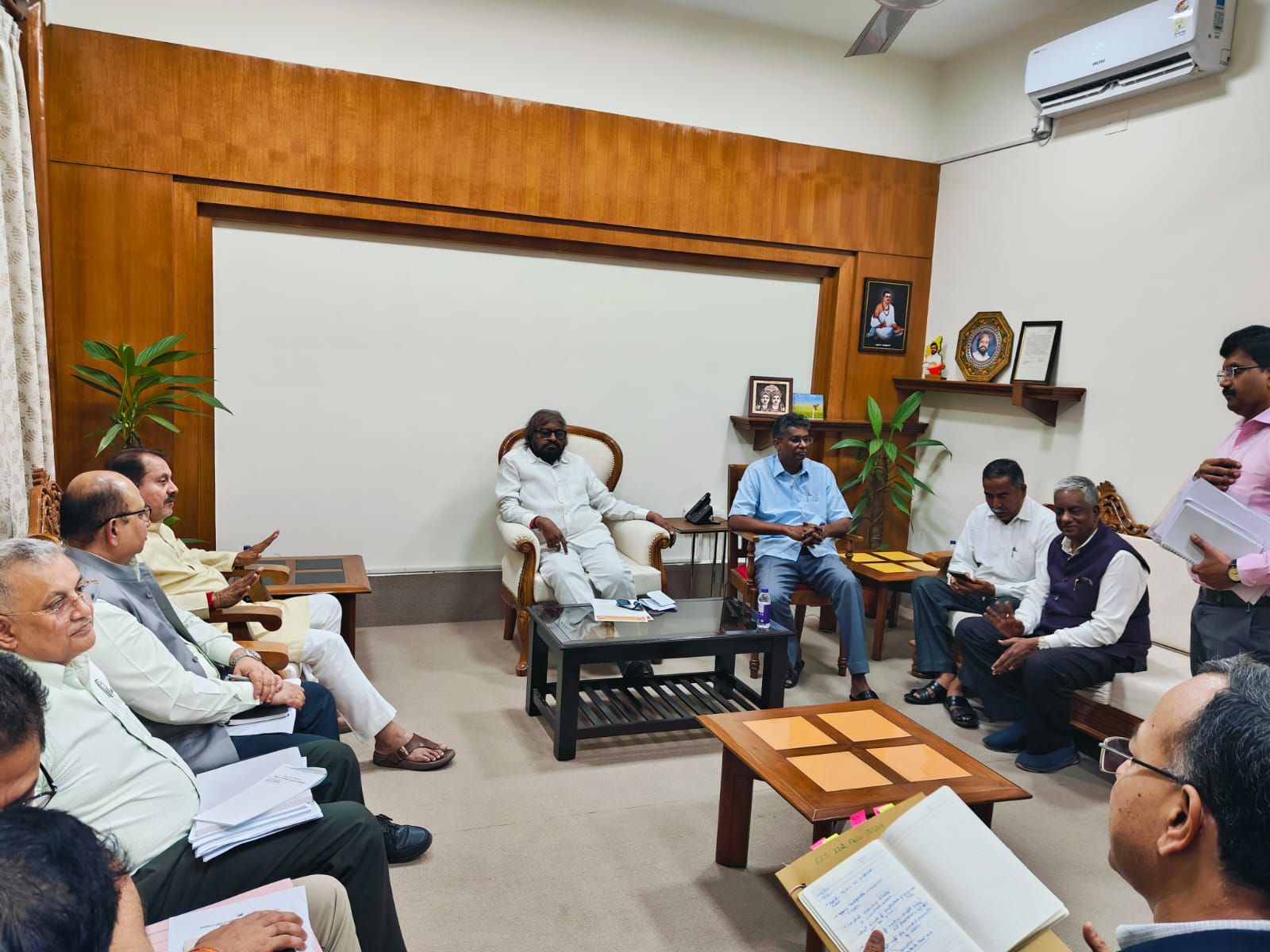 Problems Of Forest Border Villages In Belagavi; Important Meeting In ...